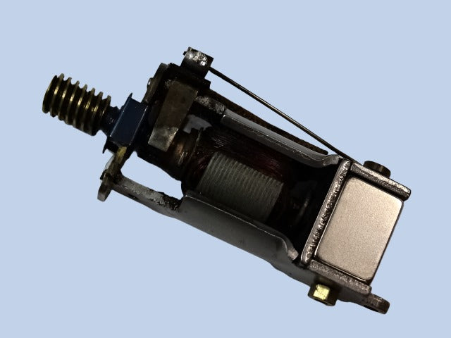 Hornby Triang X04 reconditioned motor (new magnet fitted) – HobbyTrax