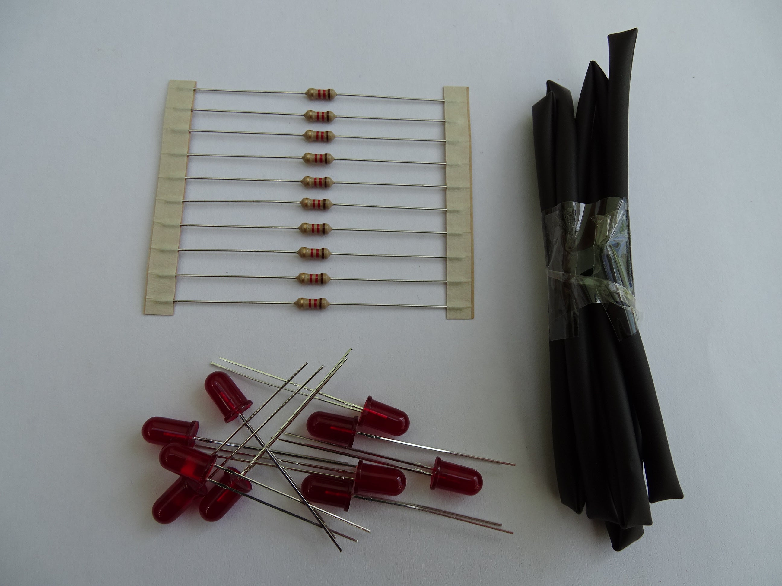 Red 5mm LED kit with resistors 12VDC (10 off) – HobbyTrax