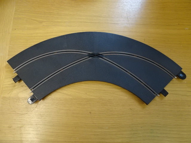 Scalextric C8203 curved crossover - USED – HobbyTrax